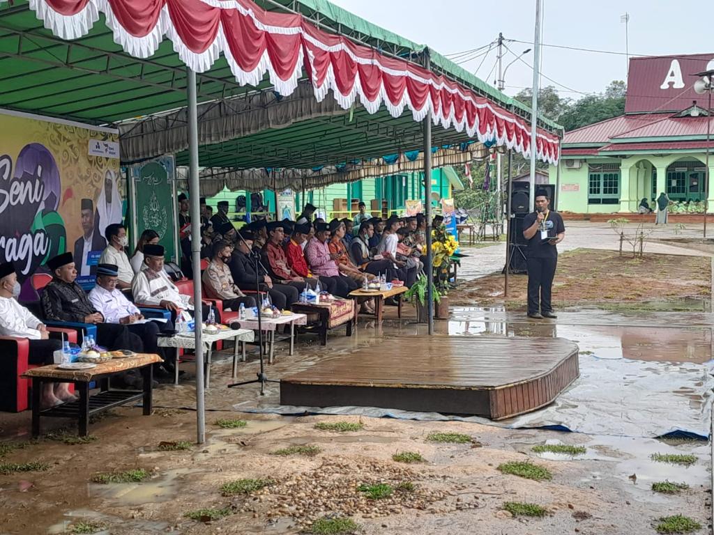Pembukaan Festival Seni dan Olahraga antar Pondok Pesantren Kab. Kutai ...